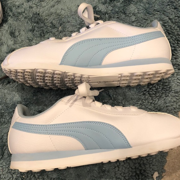 Puma | Shoes | Cute White Pumas Excellent Condition Size 8 2 | Poshmark
